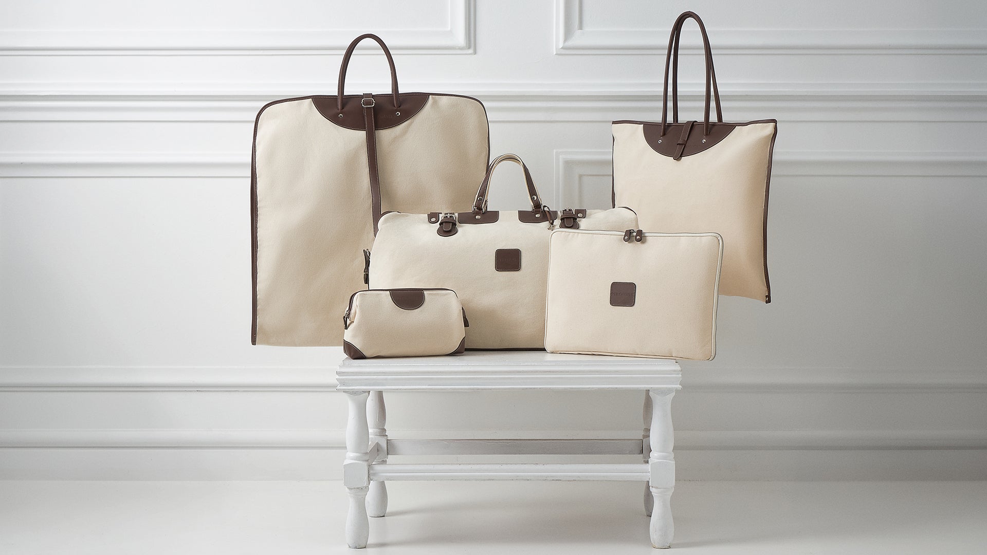 Collections – PIROUNIS